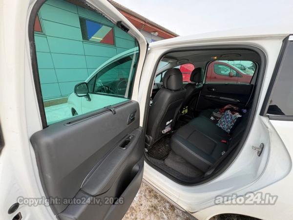Balts Peugeot 3008 2014 Tallina, ar dzinēja tilpumu 1.60 L un nobraukumu 182 tūkst. km par 6000 €, foto 11 vietnē AUTOMOTO.COM.LV