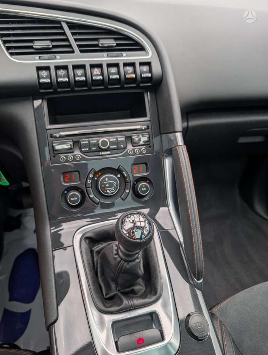 White Peugeot 3008 2014 in Taurage, with an engine capacity of 1.60 L and mileage of 208 thousand km for 6200 €, photo 13 on AUTOMOTO.COM.LV