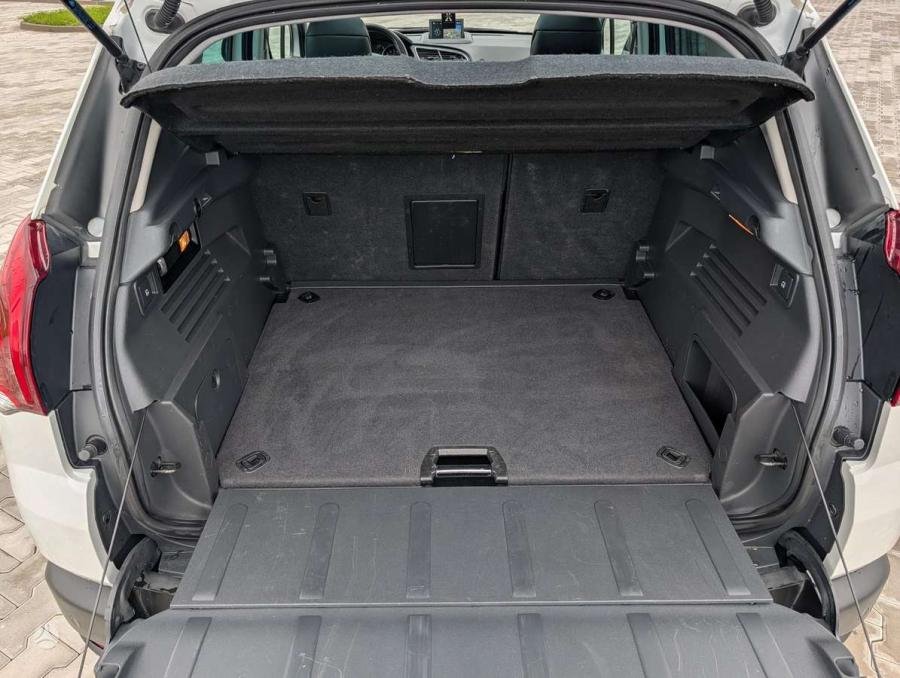 White Peugeot 3008 2014 in Taurage, with an engine capacity of 1.60 L and mileage of 208 thousand km for 6200 €, photo 17 on AUTOMOTO.COM.LV
