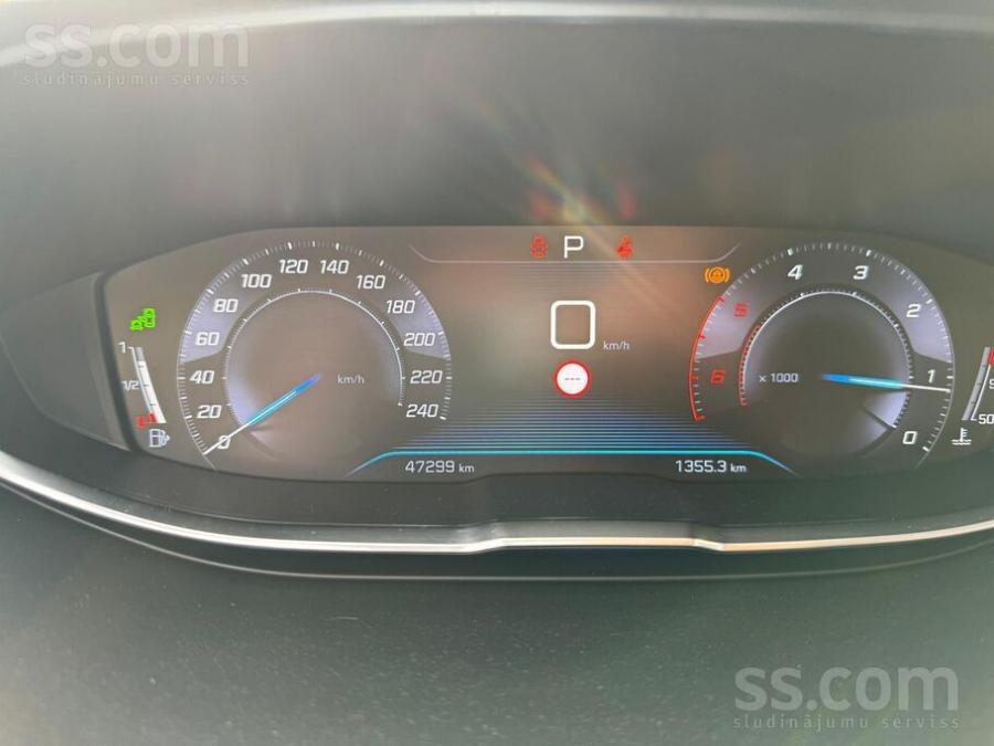 Balts Peugeot 3008 2018 Rīga, ar dzinēja tilpumu 1.50 L un nobraukumu 52 tūkst. km par 14999 €, foto 12 vietnē AUTOMOTO.COM.LV