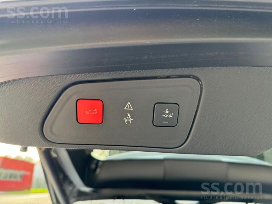 Balts Peugeot 3008 2018 Rīga, ar dzinēja tilpumu 1.50 L un nobraukumu 52 tūkst. km par 14999 €, foto 19 vietnē AUTOMOTO.COM.LV