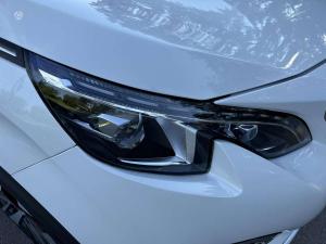 Balts Peugeot 3008 2018 Kauņa, ar dzinēja tilpumu 2.00 L un nobraukumu 200 tūkst. km par 15555 €, foto 10 vietnē AUTOMOTO.COM.LV