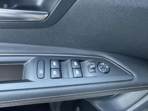Balts Peugeot 3008 2018 Kauņa, ar dzinēja tilpumu 2.00 L un nobraukumu 200 tūkst. km par 15555 €, foto 18 vietnē AUTOMOTO.COM.LV