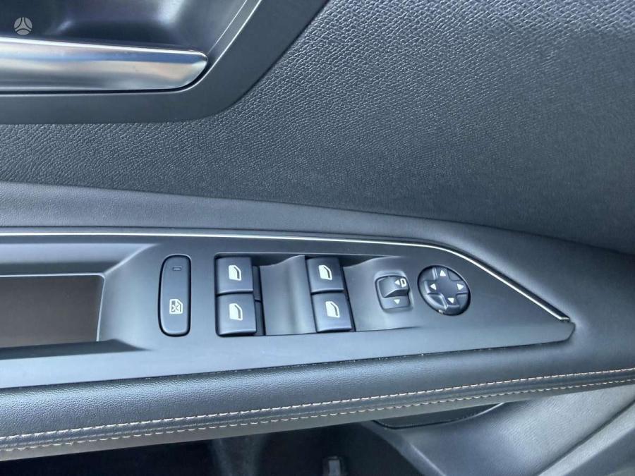 Balts Peugeot 3008 2018 Kauņa, ar dzinēja tilpumu 2.00 L un nobraukumu 200 tūkst. km par 15555 €, foto 18 vietnē AUTOMOTO.COM.LV