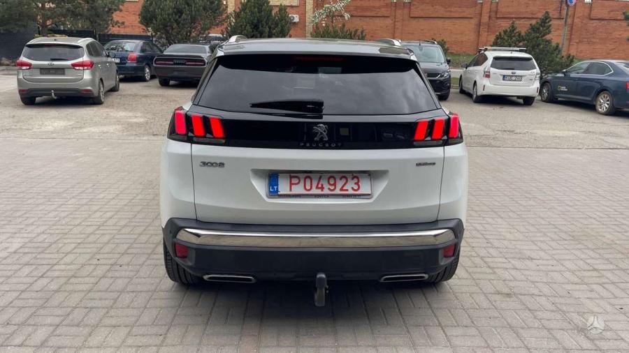 Balts Peugeot 3008 2018 Kauņa, ar dzinēja tilpumu 1.20 L un nobraukumu 100 tūkst. km par 9600 €, foto 8 vietnē AUTOMOTO.COM.LV