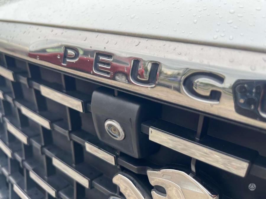Balts Peugeot 3008 2018 Kauņa, ar dzinēja tilpumu 1.20 L un nobraukumu 100 tūkst. km par 9600 €, foto 19 vietnē AUTOMOTO.COM.LV