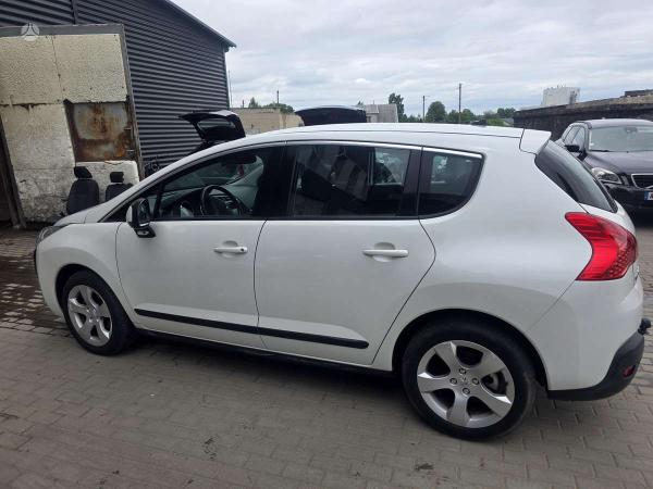 White Peugeot 3008 2010 in Taurage, with an engine capacity of 1.60 L and mileage of 282 thousand km for 3200 €, photo 5 on AUTOMOTO.COM.LV
