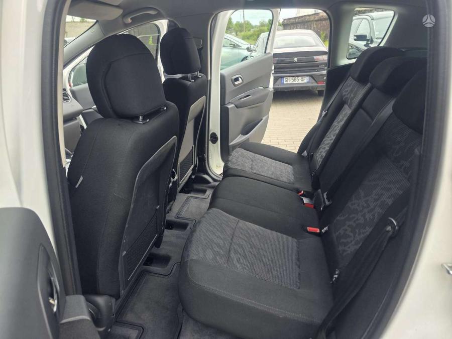 Balts Peugeot 3008 2010 Tauragė, ar dzinēja tilpumu 1.60 L un nobraukumu 282 tūkst. km par 3200 €, foto 14 vietnē AUTOMOTO.COM.LV