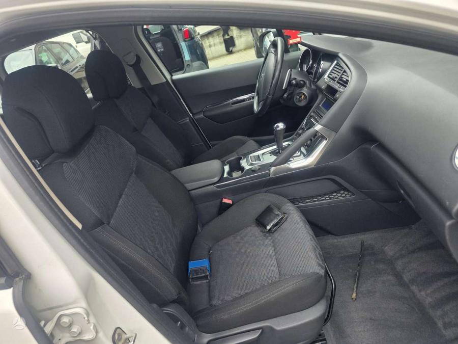 Balts Peugeot 3008 2010 Tauragė, ar dzinēja tilpumu 1.60 L un nobraukumu 282 tūkst. km par 3200 €, foto 18 vietnē AUTOMOTO.COM.LV