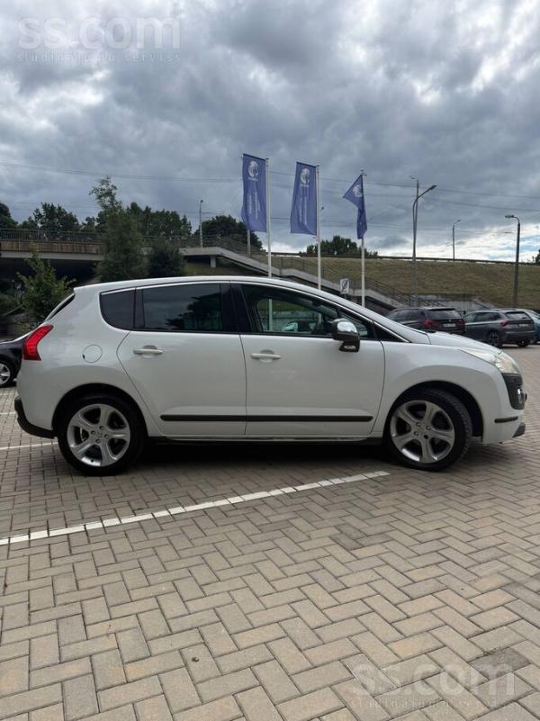 Balts Peugeot 3008 2010 Rīga, ar dzinēja tilpumu 2.00 L un nobraukumu 248 tūkst. km par 3200 €, foto 3 vietnē AUTOMOTO.COM.LV