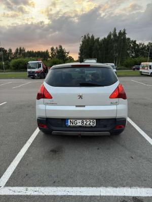 Balts Peugeot 3008 2011 Rīga, ar dzinēja tilpumu 2.00 L un nobraukumu 270 tūkst. km par 3200 €, foto 3 vietnē AUTOMOTO.COM.LV
