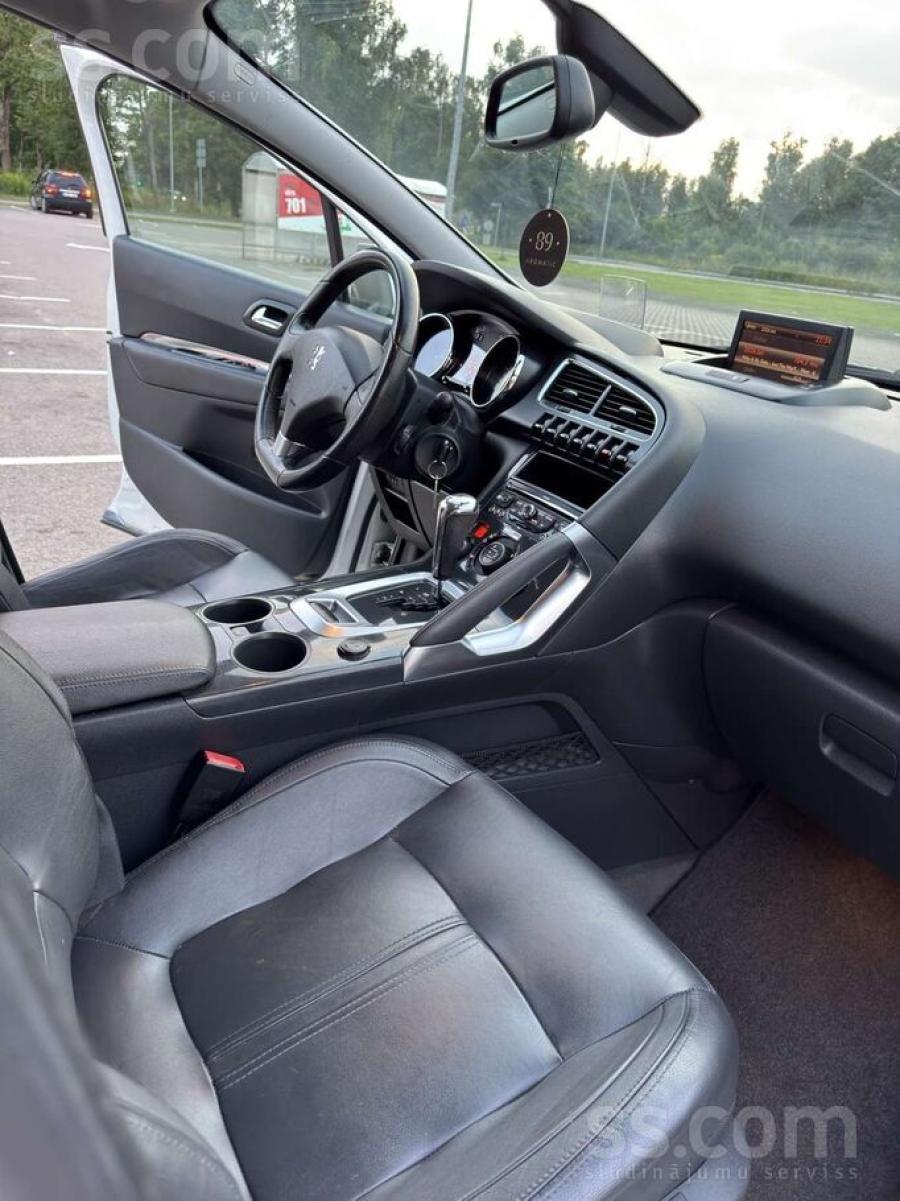 Balts Peugeot 3008 2011 Rīga, ar dzinēja tilpumu 2.00 L un nobraukumu 270 tūkst. km par 3200 €, foto 9 vietnē AUTOMOTO.COM.LV