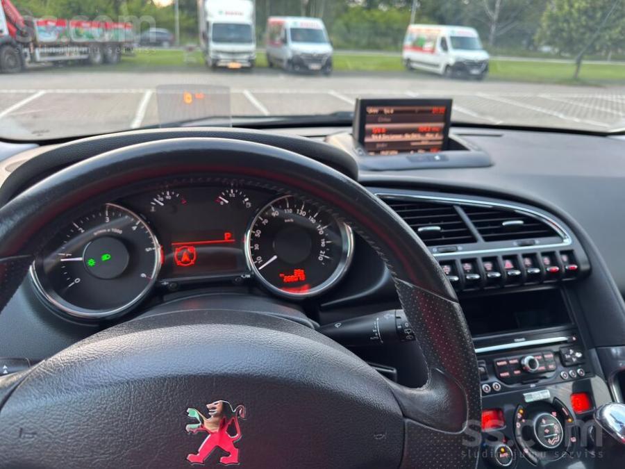 Balts Peugeot 3008 2011 Rīga, ar dzinēja tilpumu 2.00 L un nobraukumu 270 tūkst. km par 2700 €, foto 5 vietnē AUTOMOTO.COM.LV