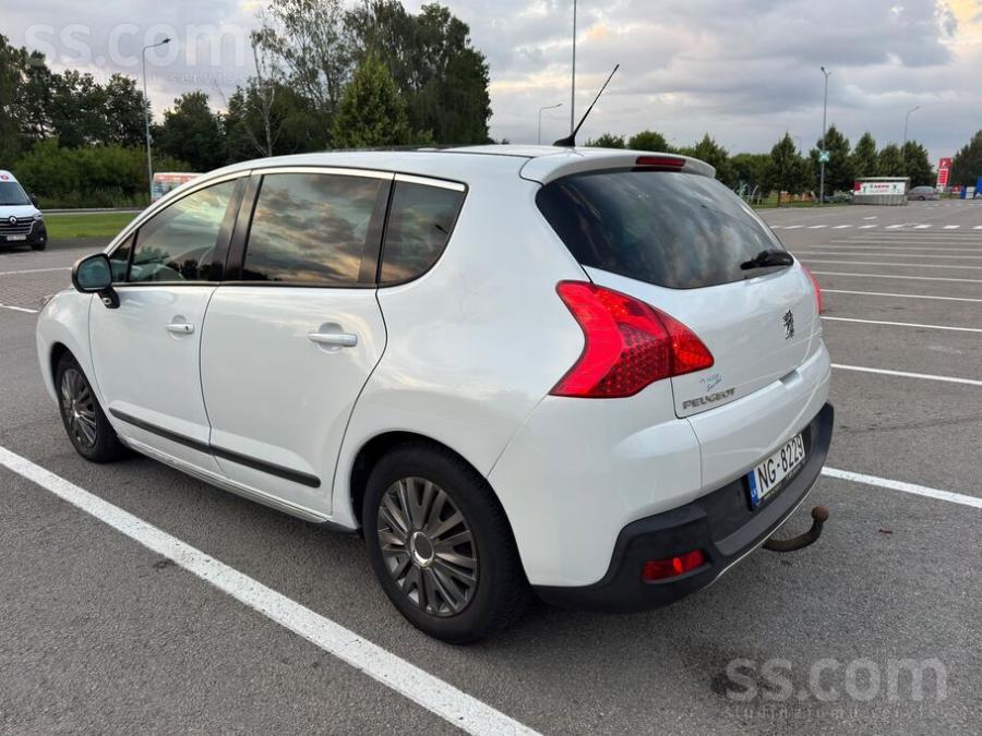 Balts Peugeot 3008 2011 Rīga, ar dzinēja tilpumu 2.00 L un nobraukumu 270 tūkst. km par 2700 €, foto 10 vietnē AUTOMOTO.COM.LV