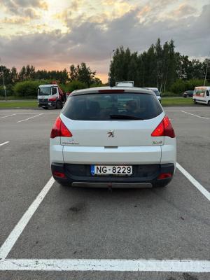Balts Peugeot 3008 2011 Rīga, ar dzinēja tilpumu 2.00 L un nobraukumu 270 tūkst. km par 2700 €, foto 20 vietnē AUTOMOTO.COM.LV
