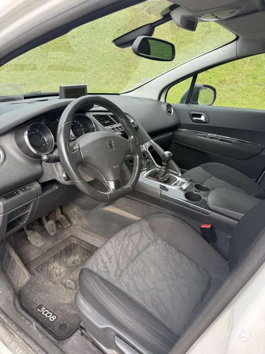 Balts Peugeot 3008 2011 Viļņa, ar dzinēja tilpumu 1.56 L un nobraukumu 248 tūkst. km par 3600 €, foto 8 vietnē AUTOMOTO.COM.LV