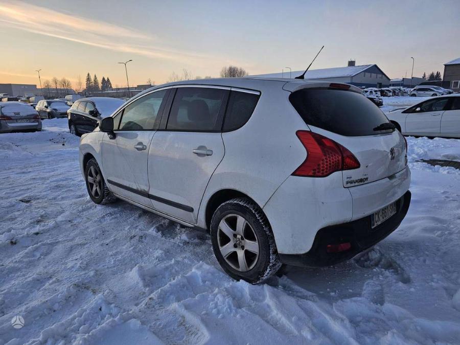 White Peugeot 3008 2012 in Taurage, with an engine capacity of 1.60 L and mileage of 268 thousand km for 3500 €, photo 10 on AUTOMOTO.COM.LV