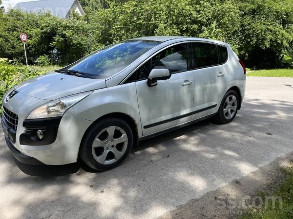 Balts Peugeot 3008 2012 Rīga, ar dzinēja tilpumu 1.60 L un nobraukumu 236 tūkst. km par 3000 €, foto 2 vietnē AUTOMOTO.COM.LV