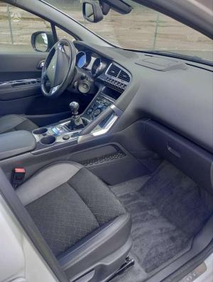 White Peugeot 3008 2013 in Kaunas, with an engine capacity of 1.56 L and mileage of 222 thousand km for 3850 €, photo 9 on AUTOMOTO.COM.LV