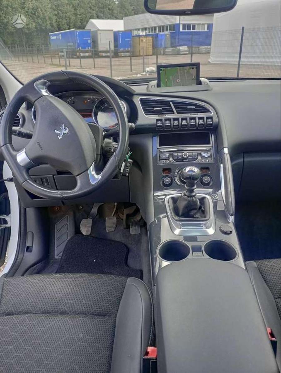 White Peugeot 3008 2013 in Kaunas, with an engine capacity of 1.56 L and mileage of 222 thousand km for 3850 €, photo 16 on AUTOMOTO.COM.LV