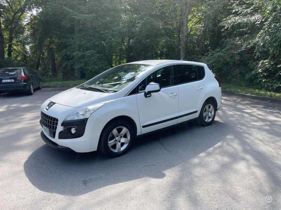 Balts Peugeot 3008 2013 Viļņa, ar dzinēja tilpumu 1.60 L un nobraukumu 306 tūkst. km par 3200 €, foto 1 vietnē AUTOMOTO.COM.LV