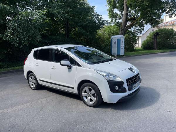 Balts Peugeot 3008 2013 Viļņa, ar dzinēja tilpumu 1.60 L un nobraukumu 306 tūkst. km par 3200 €, foto 4 vietnē AUTOMOTO.COM.LV