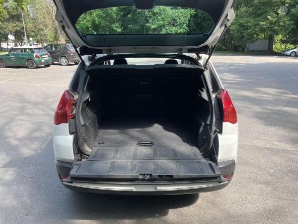 Balts Peugeot 3008 2013 Viļņa, ar dzinēja tilpumu 1.60 L un nobraukumu 306 tūkst. km par 3200 €, foto 11 vietnē AUTOMOTO.COM.LV