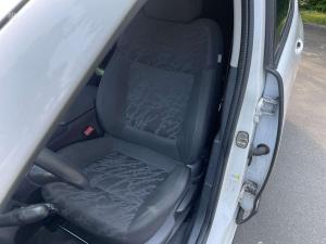 Balts Peugeot 3008 2013 Viļņa, ar dzinēja tilpumu 1.60 L un nobraukumu 306 tūkst. km par 3200 €, foto 16 vietnē AUTOMOTO.COM.LV