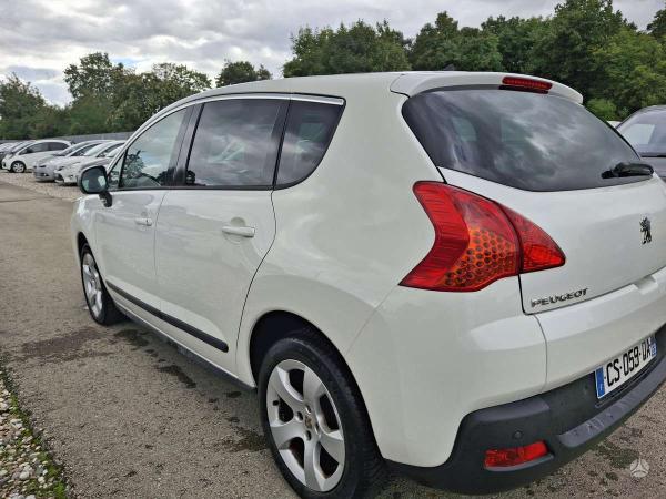 Пежо 3008 2013 в Таураге на AUTOMOTO.COM.LV Белый Пежо 3008 2013 в Таураге, объемом двигателя 1.60 л и пробегом 277 тыс. км за 3400 €, фото 5 на AUTOMOTO.COM.LV