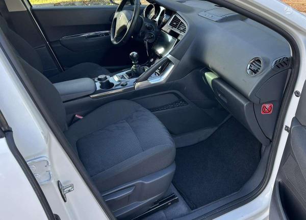 White Peugeot 3008 2013 in Taurage, with an engine capacity of 1.60 L and mileage of 250 thousand km for 3890 €, photo 11 on AUTOMOTO.COM.LV