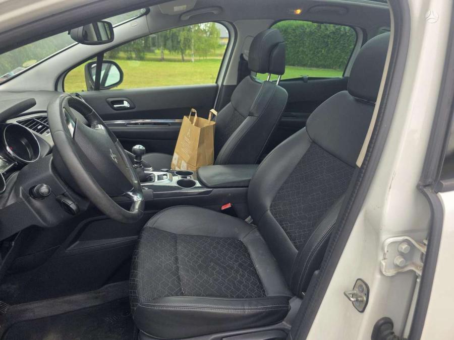 Balts Peugeot 3008 2014 Tauragė, ar dzinēja tilpumu 1.60 L un nobraukumu 230 tūkst. km par 5500 €, foto 16 vietnē AUTOMOTO.COM.LV