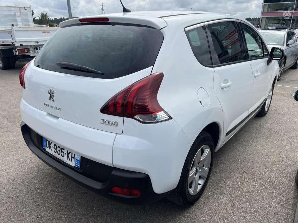 White Peugeot 3008 2014 in Taurage, with an engine capacity of 1.56 L and mileage of 200 thousand km for 5250 €, photo 4 on AUTOMOTO.COM.LV