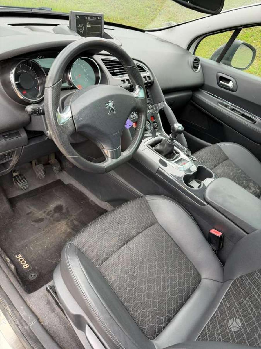 Balts Peugeot 3008 2014 Viļņa, ar dzinēja tilpumu 1.56 L un nobraukumu 250 tūkst. km par 5300 €, foto 8 vietnē AUTOMOTO.COM.LV