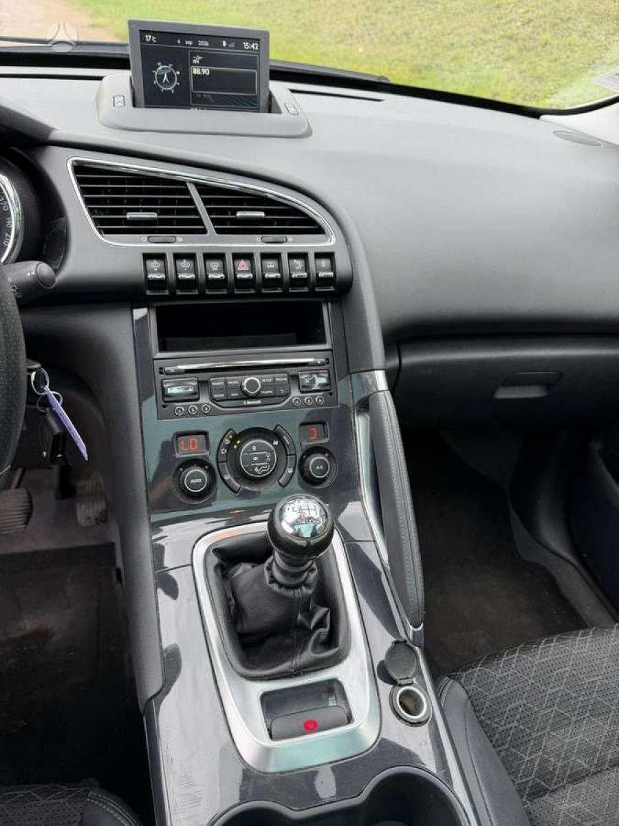 Balts Peugeot 3008 2014 Viļņa, ar dzinēja tilpumu 1.56 L un nobraukumu 250 tūkst. km par 5300 €, foto 10 vietnē AUTOMOTO.COM.LV