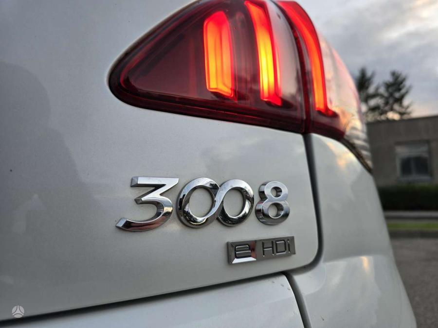 Balts Peugeot 3008 2015 Šauļi, ar dzinēja tilpumu 1.56 L un nobraukumu 245 tūkst. km par 5450 €, foto 14 vietnē AUTOMOTO.COM.LV