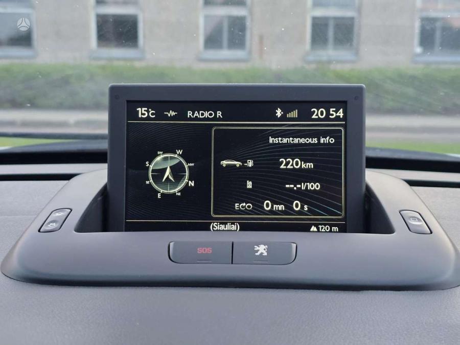 Balts Peugeot 3008 2015 Šauļi, ar dzinēja tilpumu 1.56 L un nobraukumu 245 tūkst. km par 5450 €, foto 25 vietnē AUTOMOTO.COM.LV