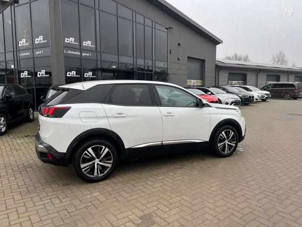 White Peugeot 3008 2016 in Taurage, with an engine capacity of 1.60 L and mileage of 292 thousand km for 9500 €, photo 7 on AUTOMOTO.COM.LV