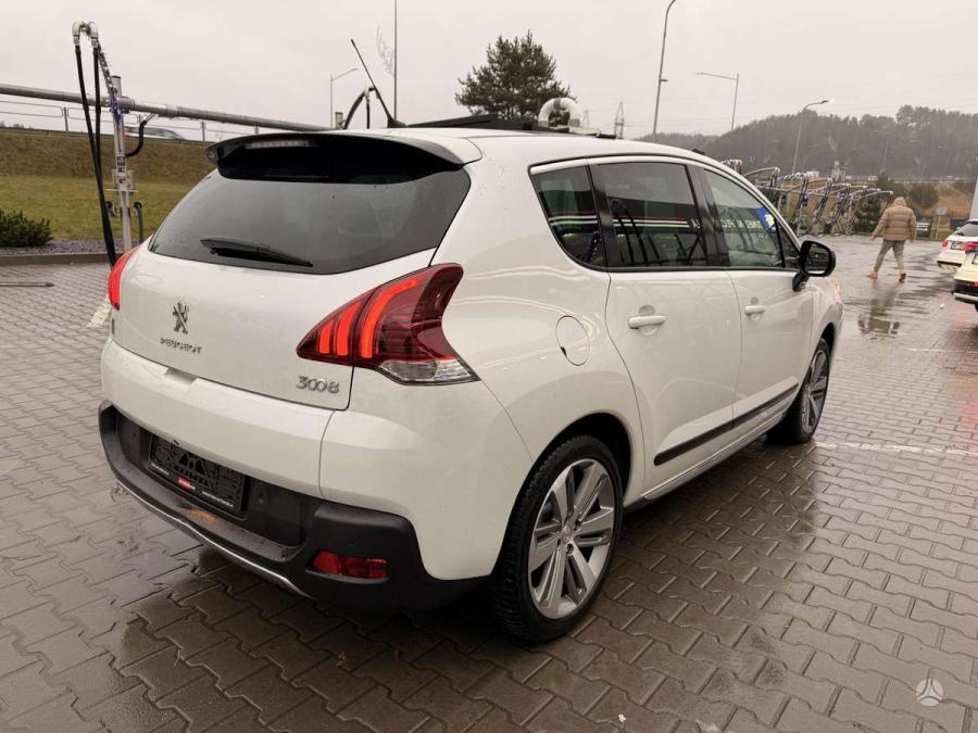 Balts Peugeot 3008 2016 Viļņa, ar dzinēja tilpumu 2.00 L un nobraukumu 199 tūkst. km par 6900 €, foto 3 vietnē AUTOMOTO.COM.LV