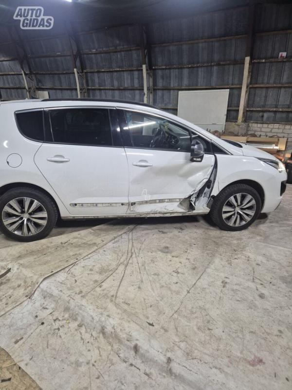 White Peugeot 3008 2016 in Siauliai, with an engine capacity of 1.60 L and mileage of 241 thousand km for 4999 €, photo 5 on AUTOMOTO.COM.LV