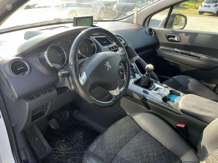 White Peugeot 3008 2016 in Taurage, with an engine capacity of 1.60 L and mileage of 248 thousand km for 4900 €, photo 17 on AUTOMOTO.COM.LV
