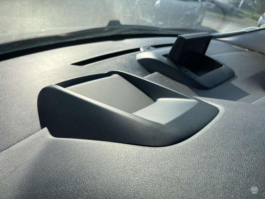 White Peugeot 3008 2016 in Taurage, with an engine capacity of 1.60 L and mileage of 248 thousand km for 4900 €, photo 18 on AUTOMOTO.COM.LV