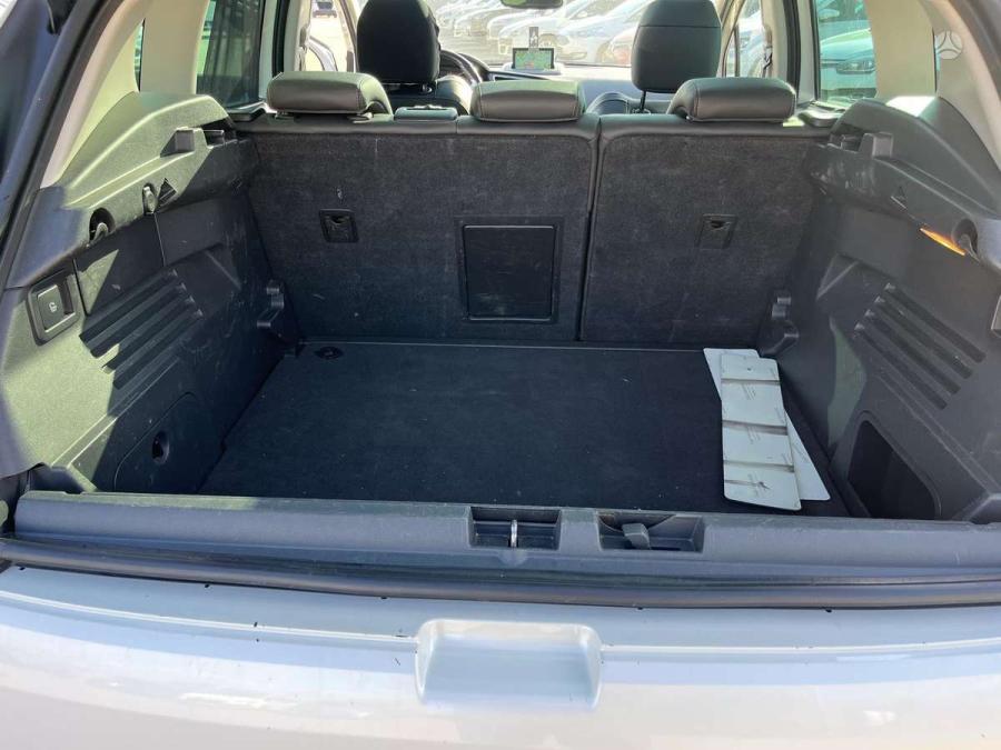 White Peugeot 3008 2016 in Taurage, with an engine capacity of 1.60 L and mileage of 248 thousand km for 4900 €, photo 22 on AUTOMOTO.COM.LV