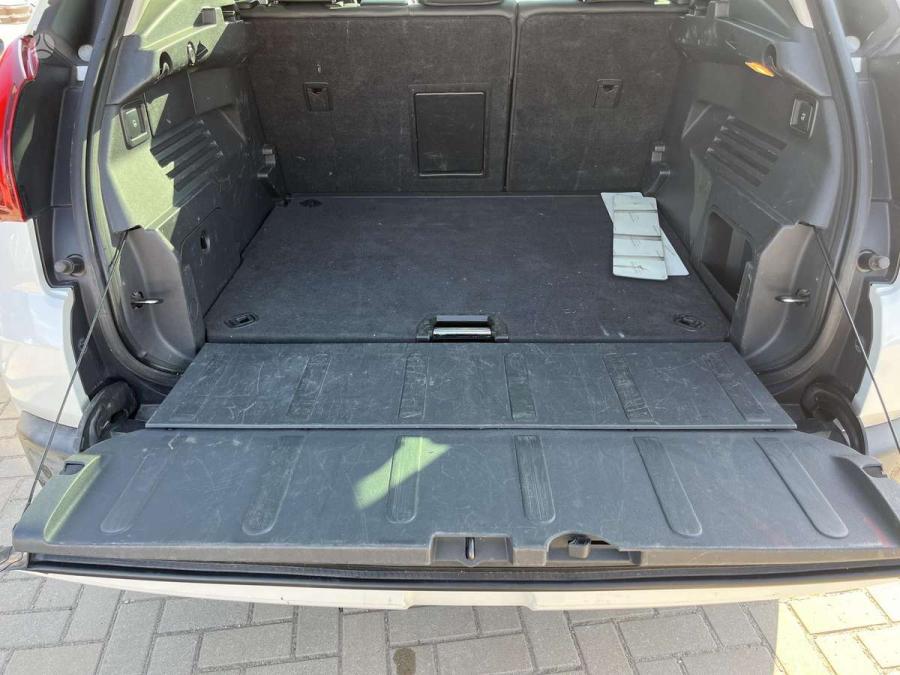 White Peugeot 3008 2016 in Taurage, with an engine capacity of 1.60 L and mileage of 248 thousand km for 4900 €, photo 23 on AUTOMOTO.COM.LV