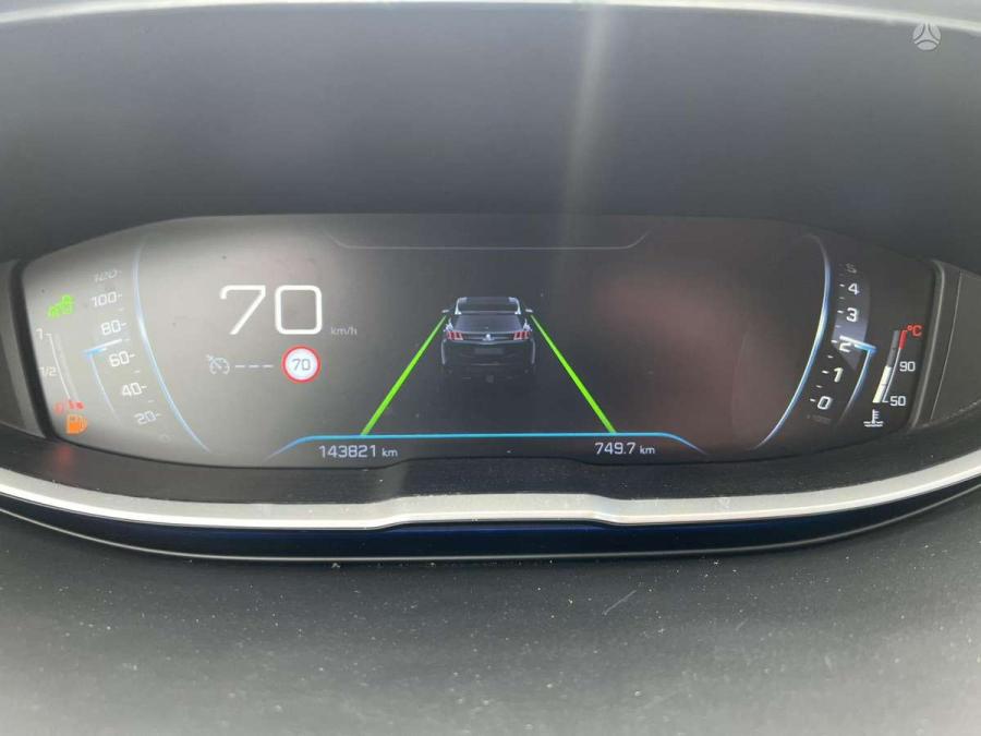 Balts Peugeot 3008 2017 Viļņa, ar dzinēja tilpumu 1.20 L un nobraukumu 143 tūkst. km par 9300 €, foto 24 vietnē AUTOMOTO.COM.LV