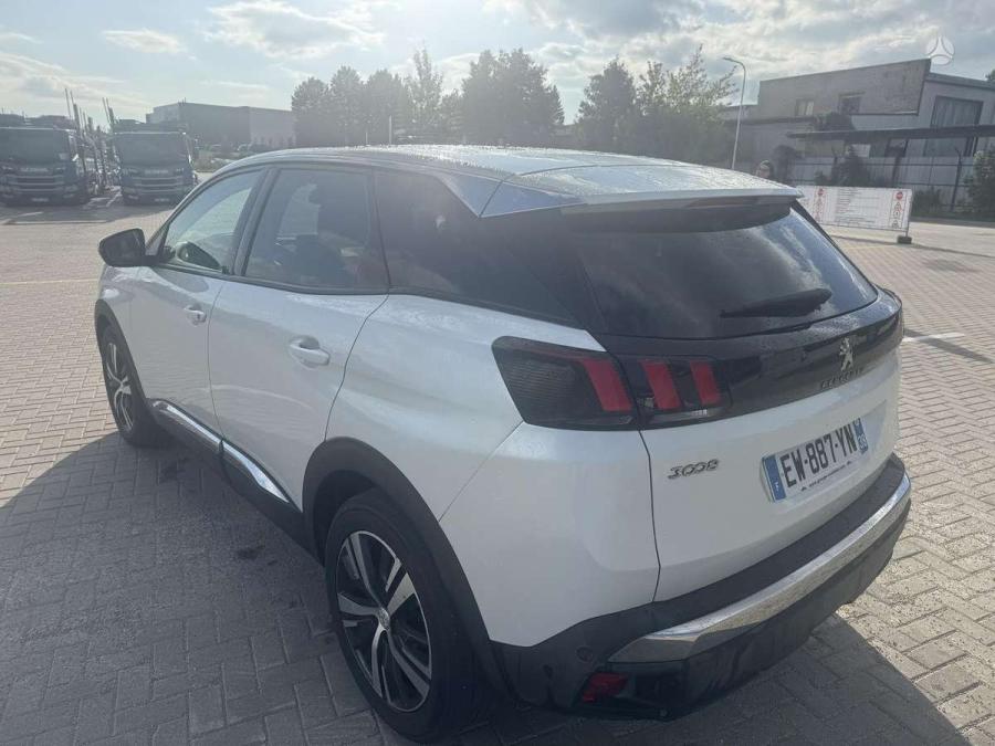 Balts Peugeot 3008 2018 Tauragė, ar dzinēja tilpumu 1.50 L un nobraukumu 197 tūkst. km par 9300 €, foto 5 vietnē AUTOMOTO.COM.LV