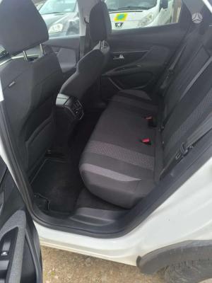Balts Peugeot 3008 2019 Tauragė, ar dzinēja tilpumu 1.50 L un nobraukumu 290 tūkst. km par 7500 €, foto 12 vietnē AUTOMOTO.COM.LV