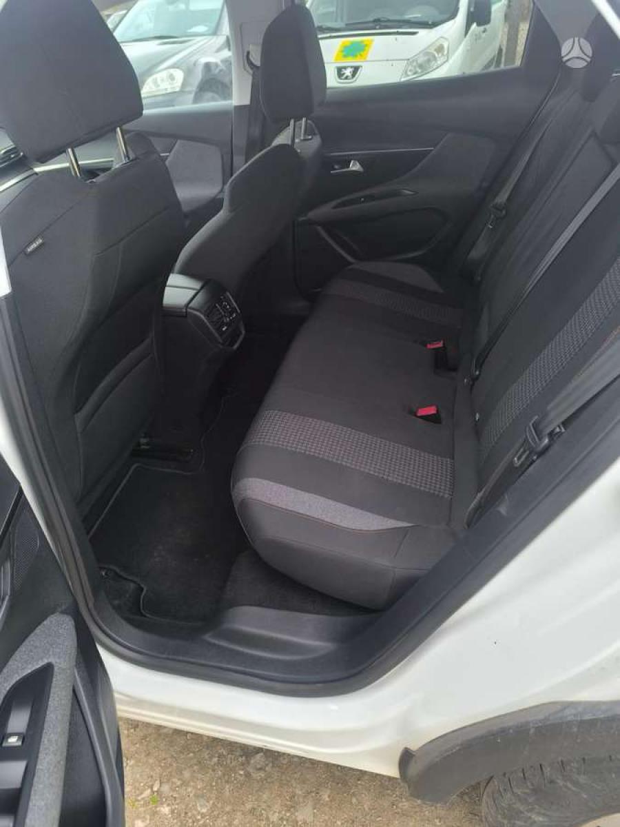 Balts Peugeot 3008 2019 Tauragė, ar dzinēja tilpumu 1.50 L un nobraukumu 290 tūkst. km par 7500 €, foto 12 vietnē AUTOMOTO.COM.LV