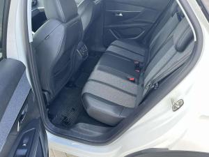 Balts Peugeot 3008 2019 Radviliškis, ar dzinēja tilpumu 1.20 L un nobraukumu 118 tūkst. km par 11500 €, foto 25 vietnē AUTOMOTO.COM.LV