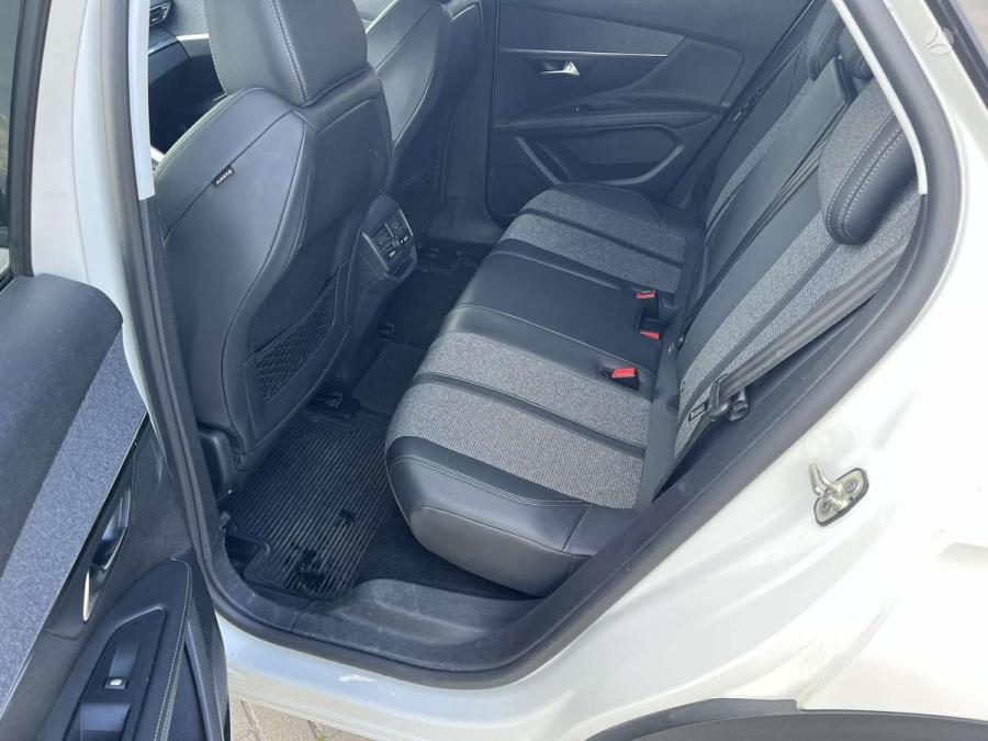 Balts Peugeot 3008 2019 Radviliškis, ar dzinēja tilpumu 1.20 L un nobraukumu 118 tūkst. km par 11500 €, foto 25 vietnē AUTOMOTO.COM.LV