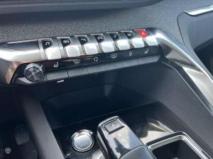 Balts Peugeot 3008 2019 Radviliškis, ar dzinēja tilpumu 1.20 L un nobraukumu 118 tūkst. km par 11500 €, foto 31 vietnē AUTOMOTO.COM.LV